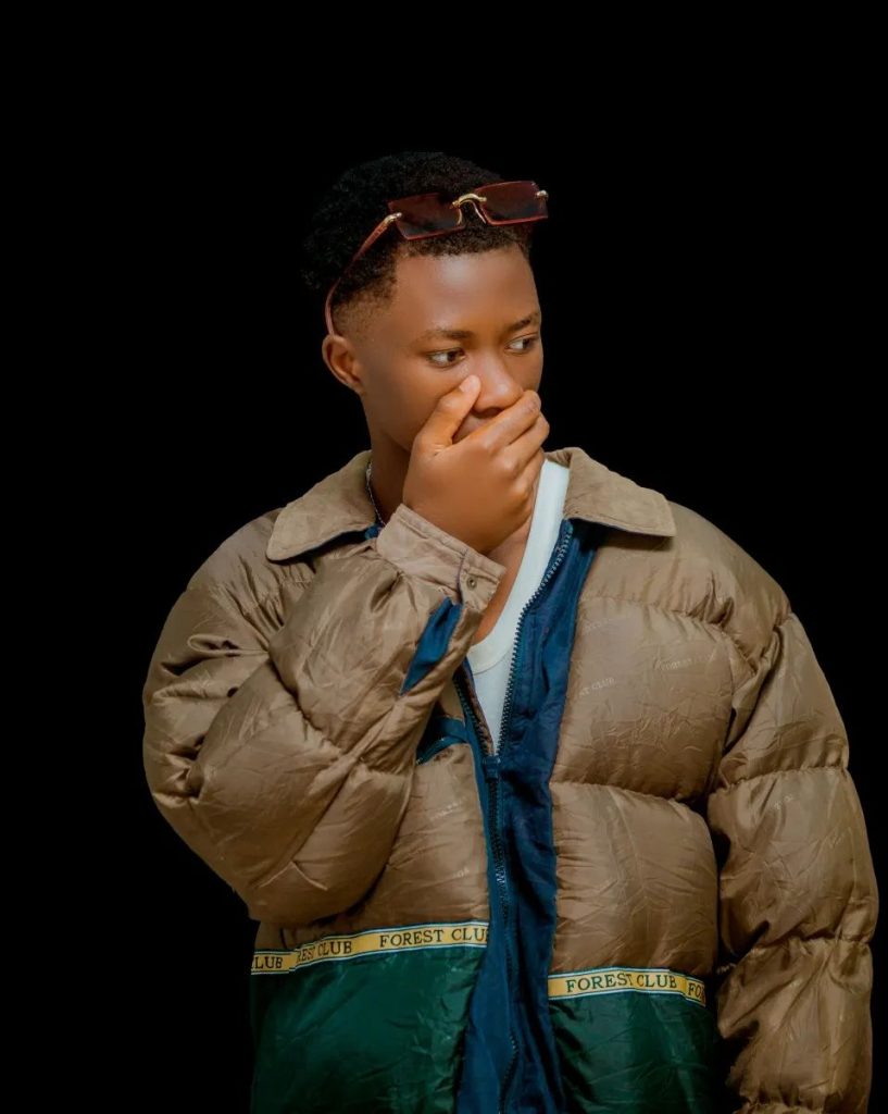 UMUHANZI GUSTAVO YIYEMEJE GUSHYIRA ITAFARI MU NJYANA YA AFRO GAKO ...